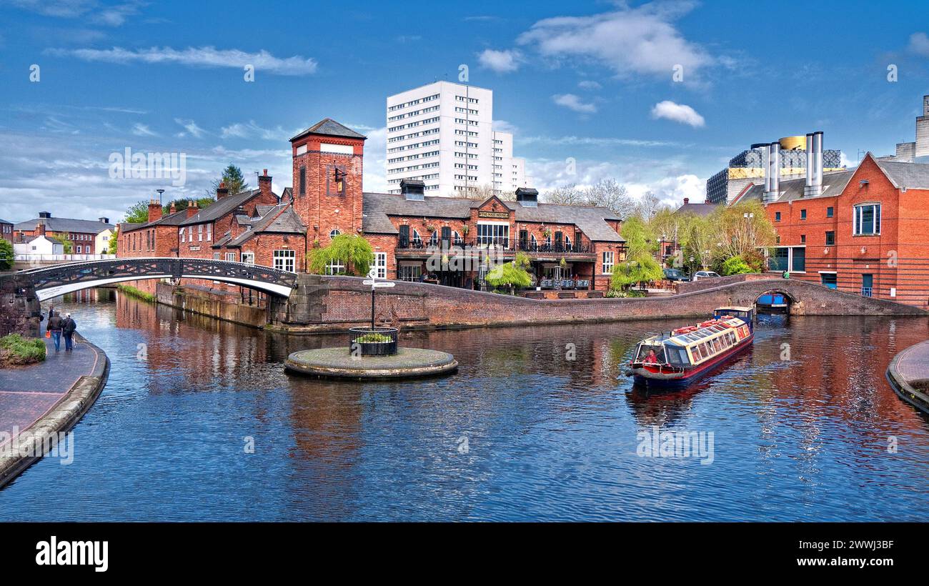 Sightseeing trip boat by the Malt House Pub at Old Turn Junction with ...
