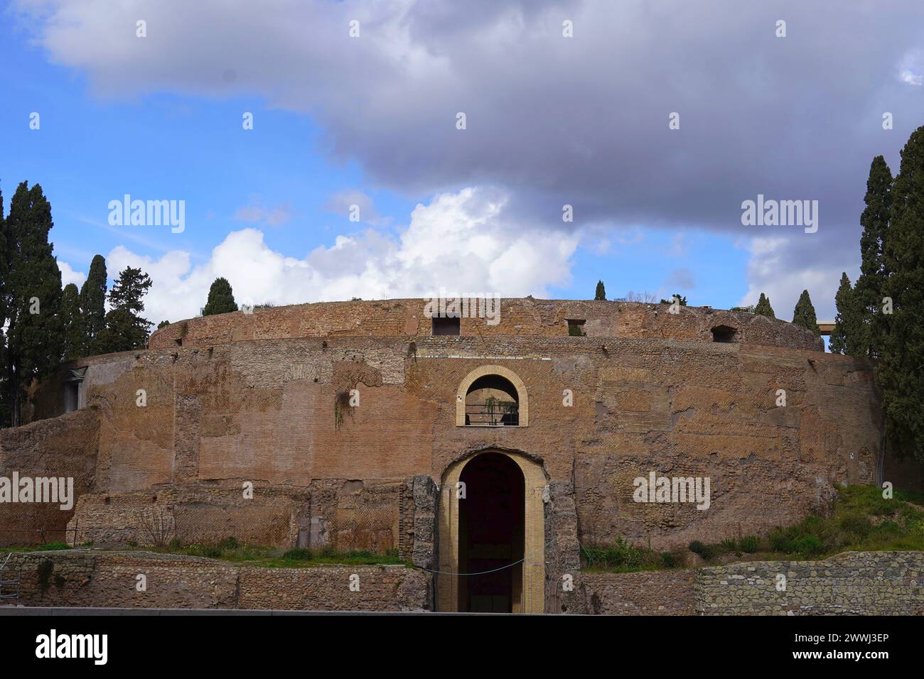 Mausoleum of augustus hi-res stock photography and images - Alamy