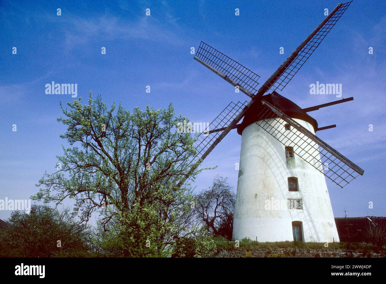 1980s windmill hi-res stock photography and images - Alamy