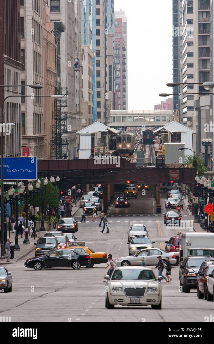 Chicago, Illinois. Lake Street. The "L" (Elevated Railway) in Downtown ...