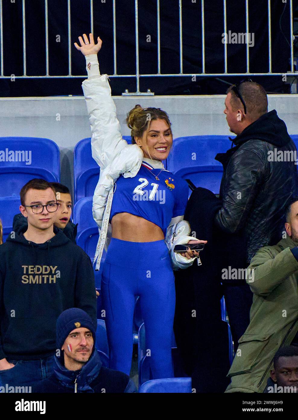 Amelia Ossa Llorente, wife of Lucas HERNANDEZ, FRA 21 in the friendly ...