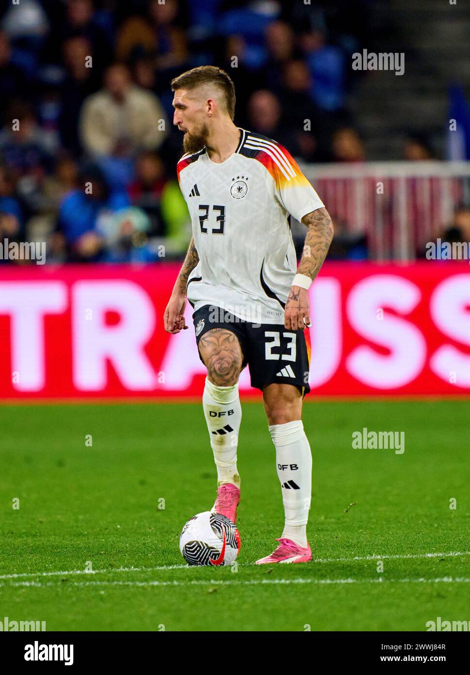 Robert Andrich, DFB 23 in the friendly match FRANCE - GERMANY 0-2 ...