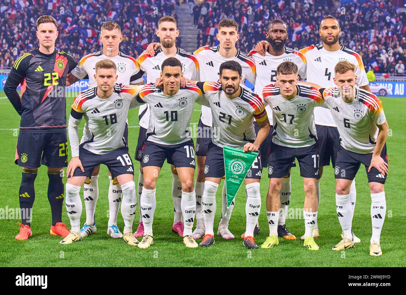 Teamphoto DFB with Maximilian Mittelstädt, DFB 18 Jonathan Tah, DFB 4 ...