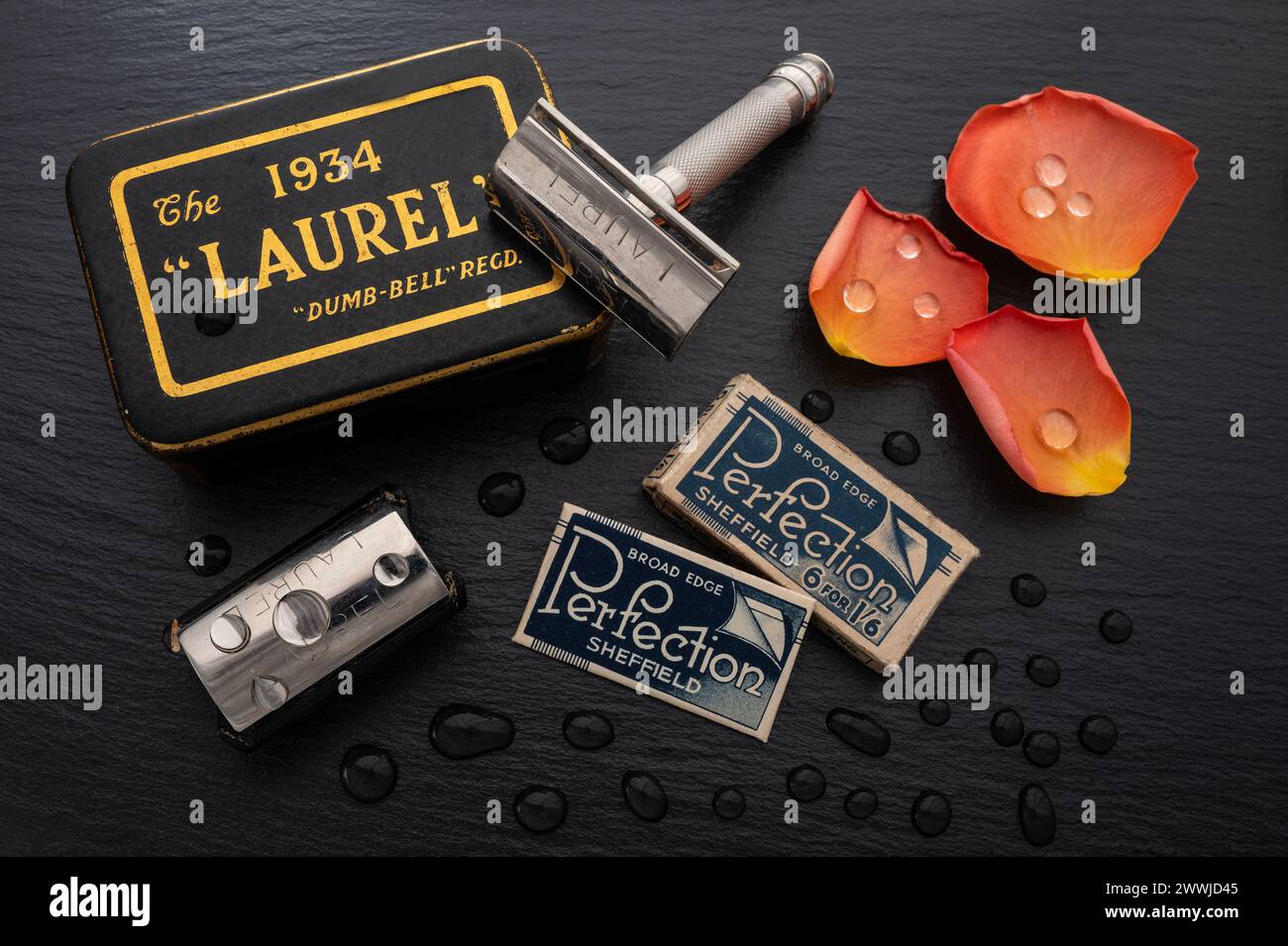 Laurel Sheffield Steel perfection Razor with tin and blades on slate ...