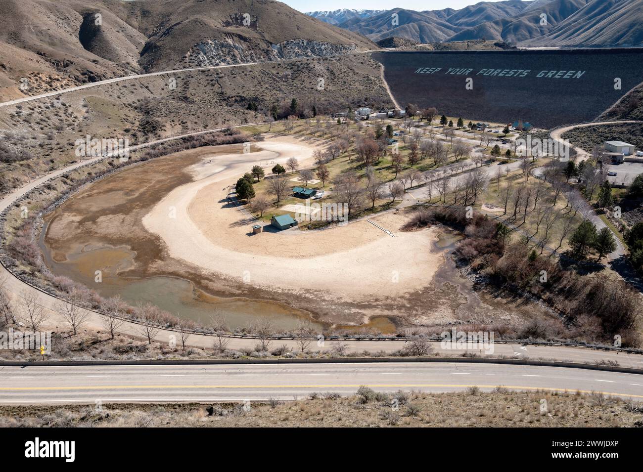 Hydroelectric Dam and public park in winter Stock Photo - Alamy