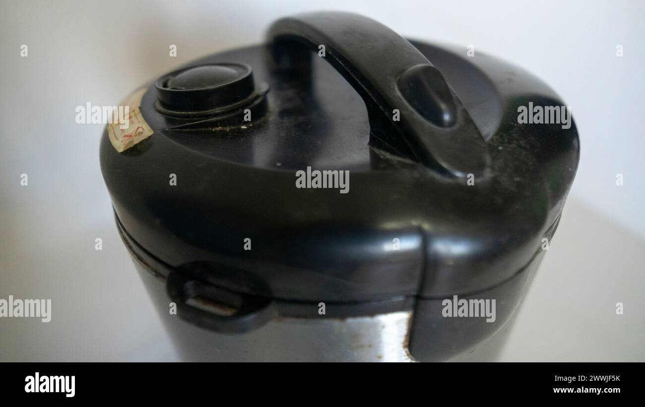 electrical kitchen equipment for home use Stock Photo - Alamy