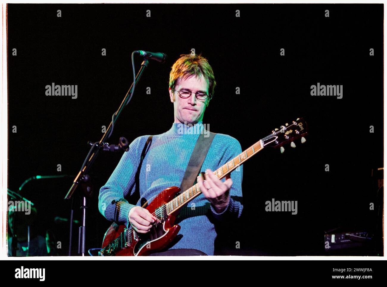 DAN WILSON, SEMISONIC, CONCERT, 2001: Dan Wilson of the Minneapolis ...