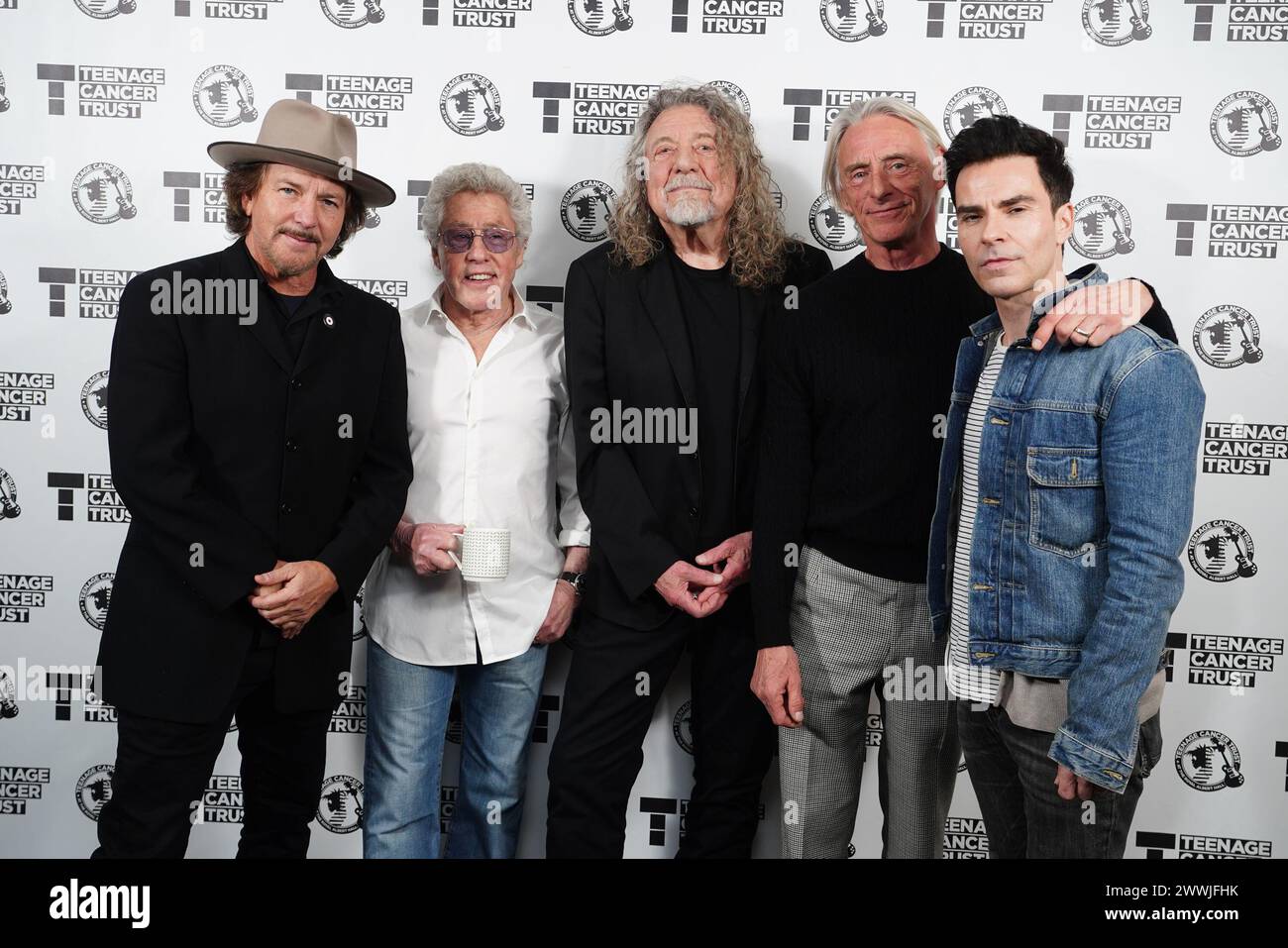 (left to right) Eddie Vedder, Roger Daltrey, Robert Plant, Paul Weller ...