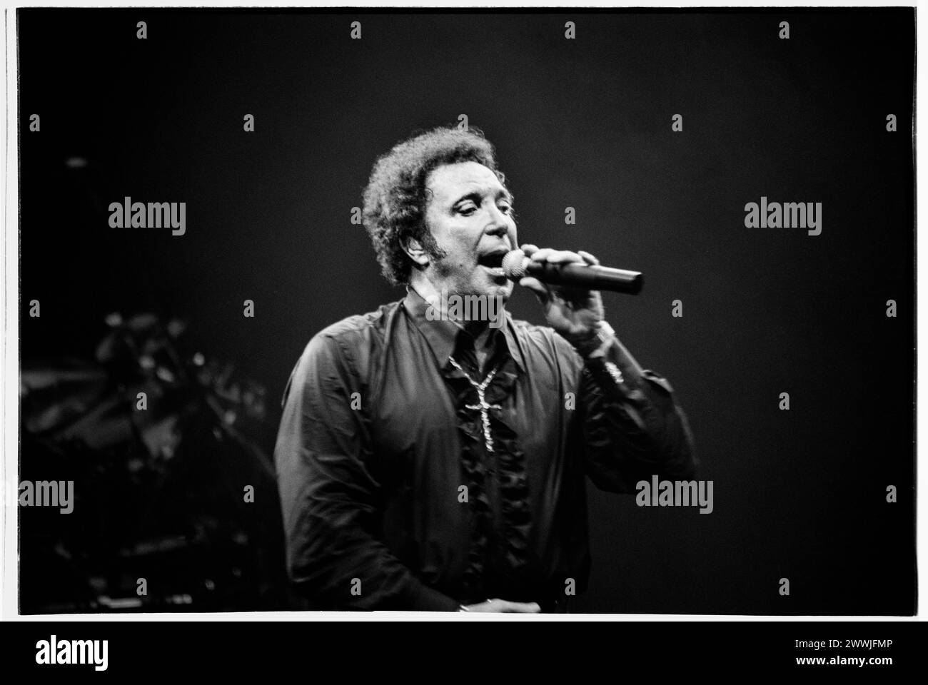 TOM JONES, HOME CONCERT, 1998: 58-year-old Welsh singing legend TOM ...