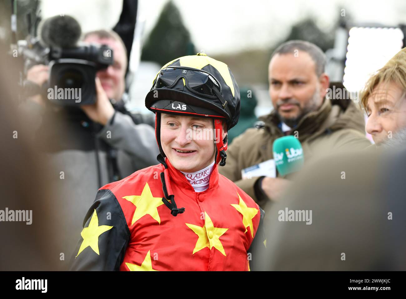 Jockey at doncaster racecourse hi-res stock photography and images - Alamy