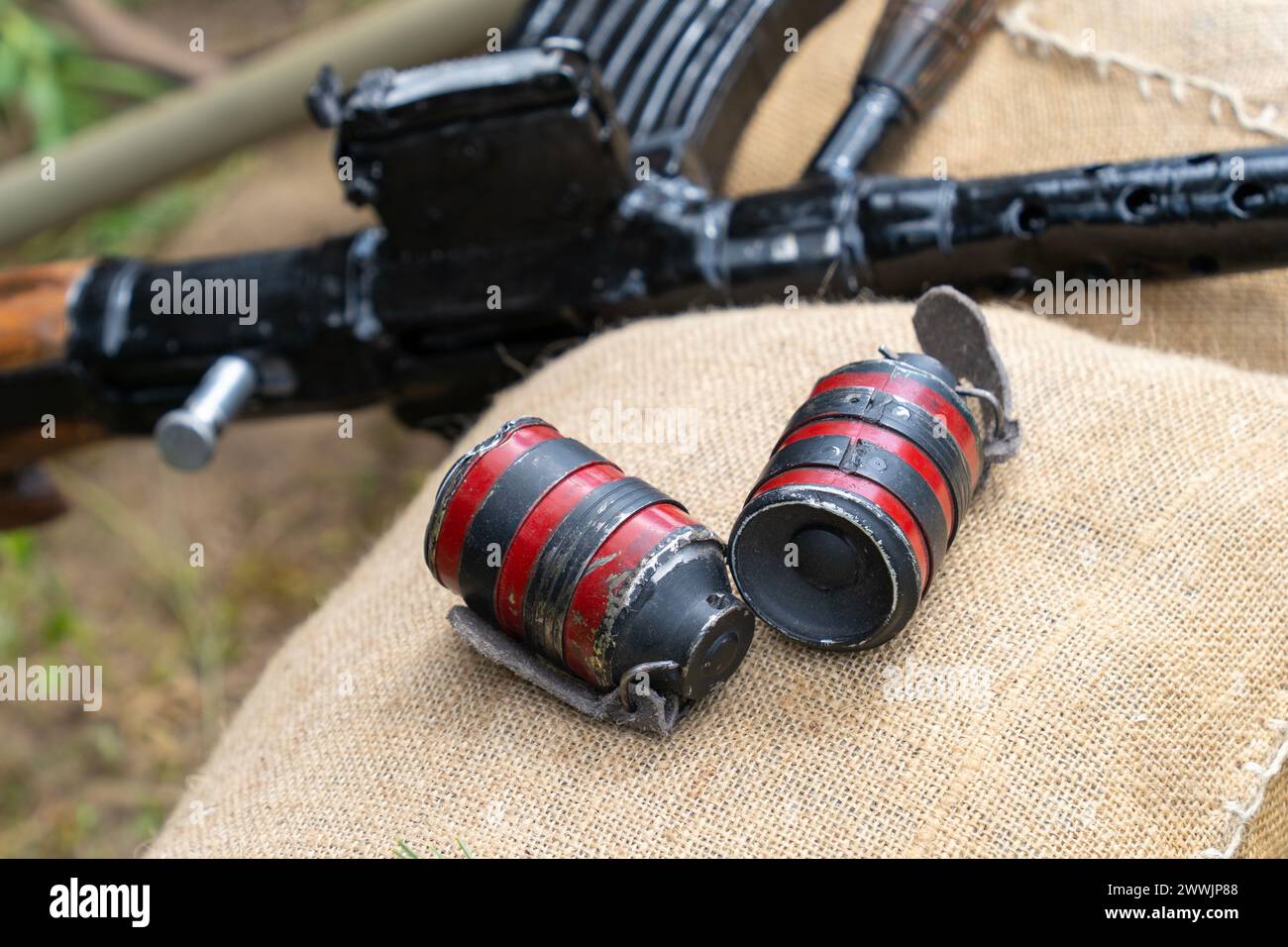 Grenade wwii hi-res stock photography and images - Alamy