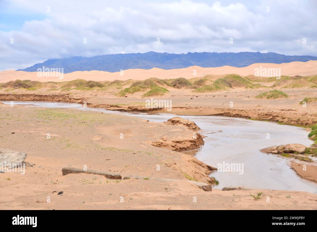 Gobi desert dry river hi-res stock photography and images - Alamy