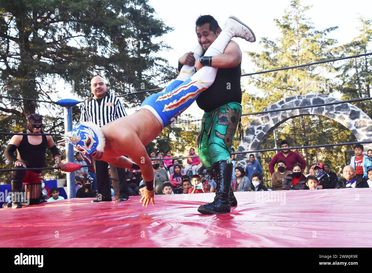 Luchador helicopter hi-res stock photography and images - Alamy