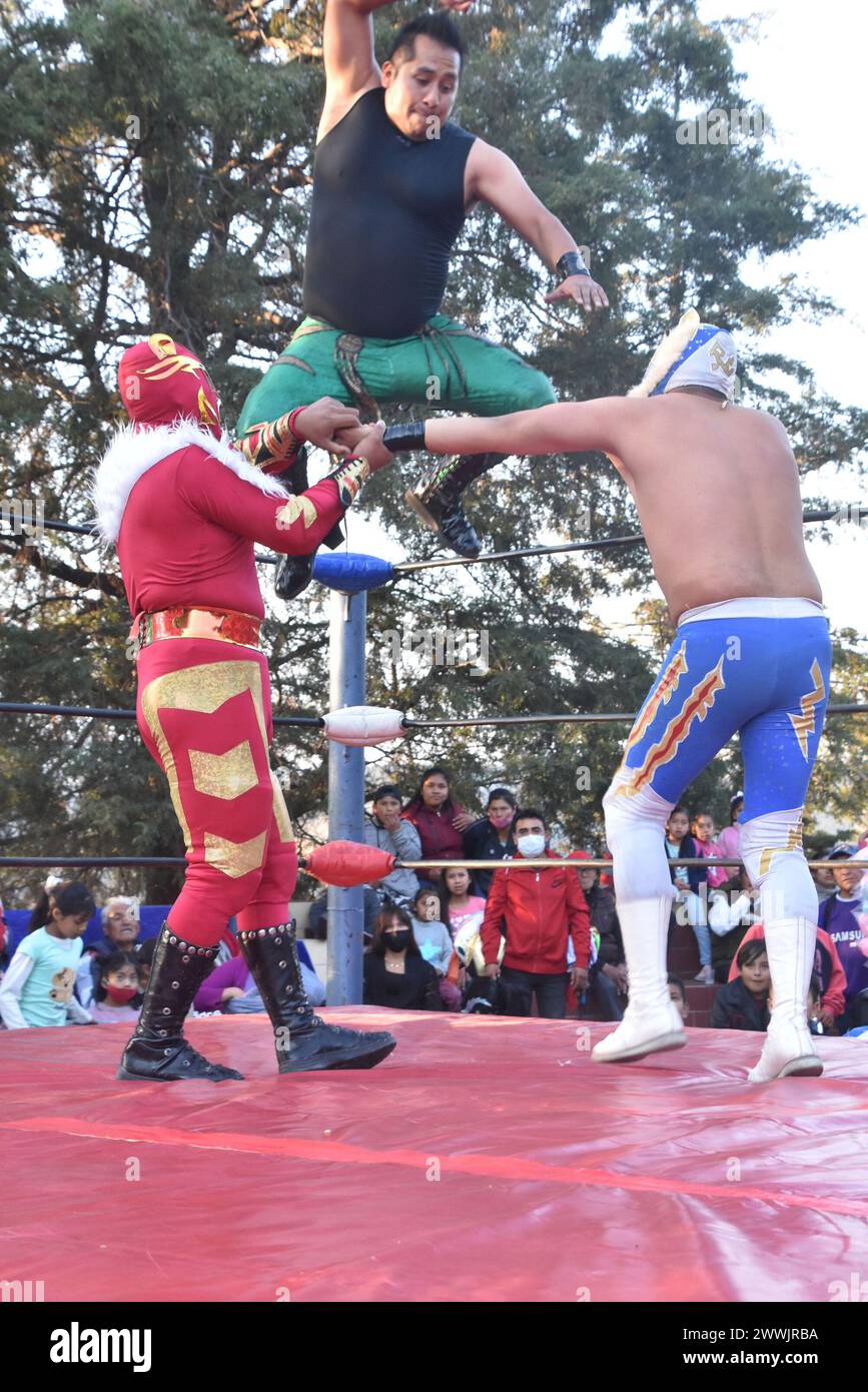 Wrestler jumping from rope hi-res stock photography and images - Alamy