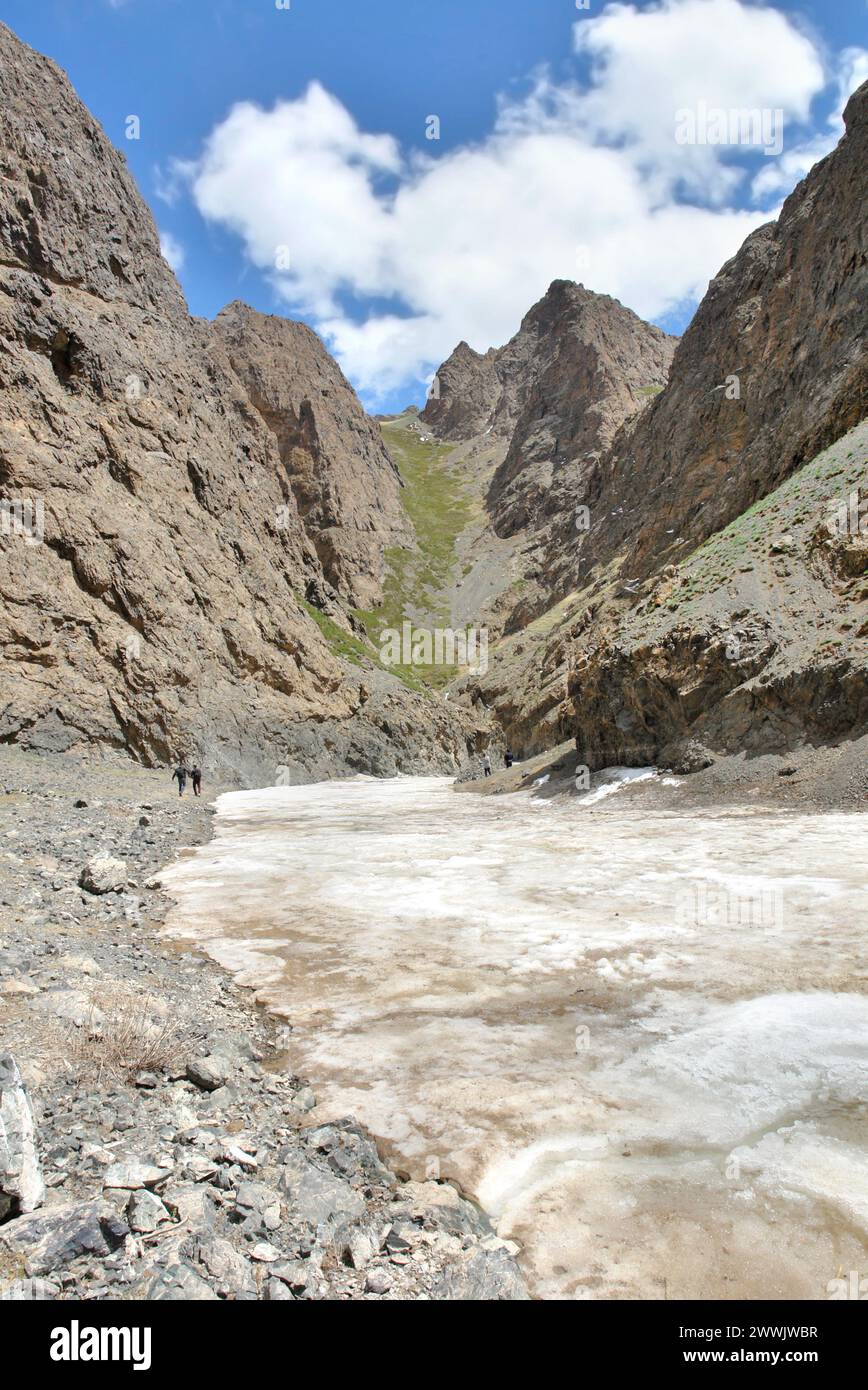 Yolyn Am - gorge in the Gurvan Saikhan Mountains of southern Mongolia ...