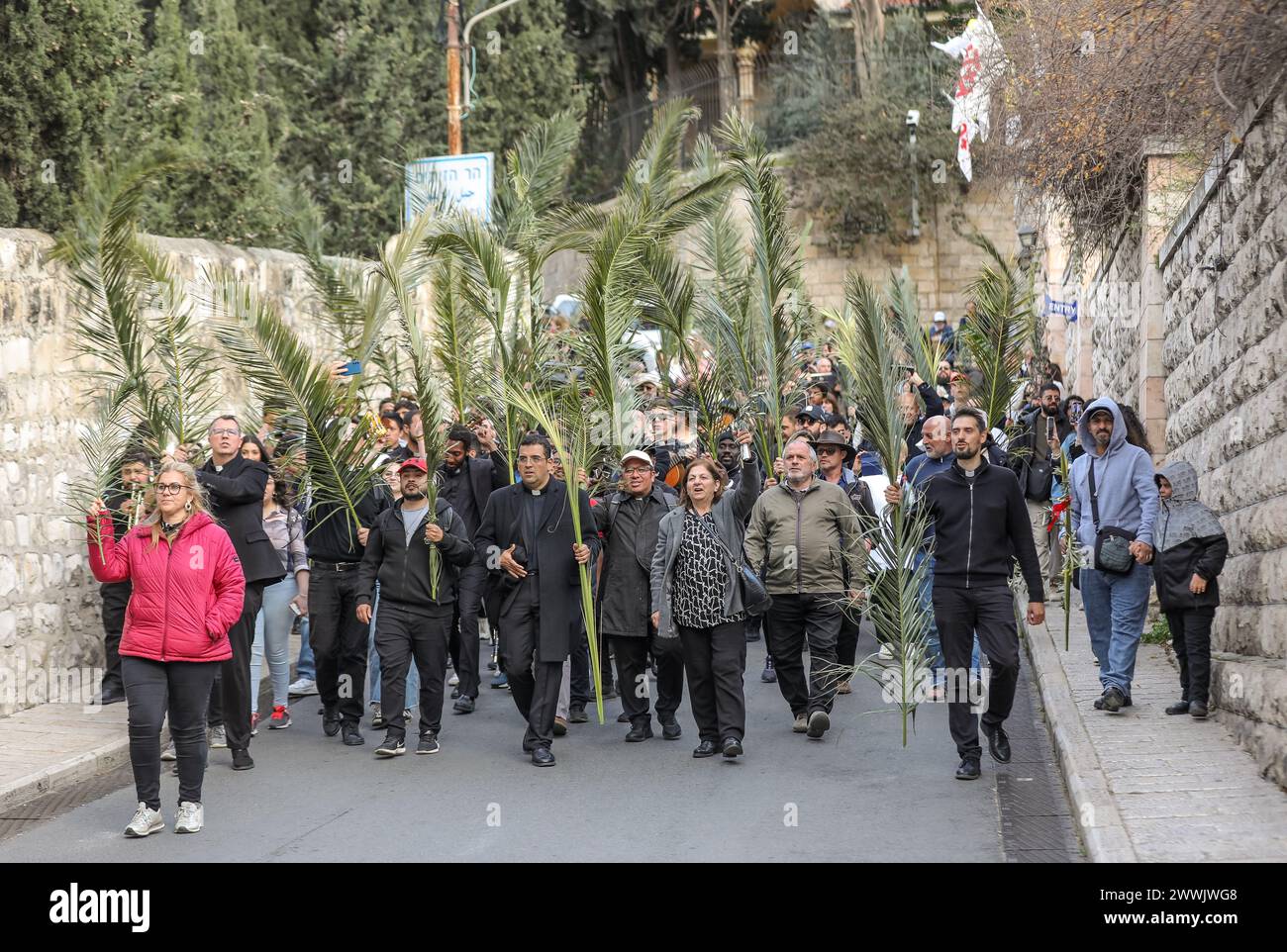 Procession of the palms hi-res stock photography and images - Alamy
