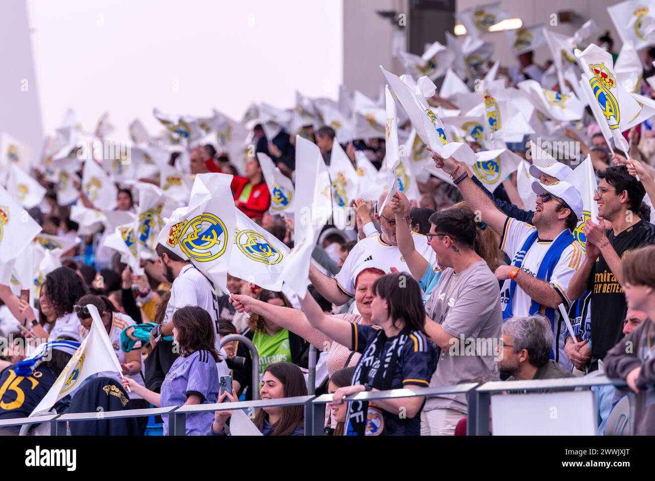 Real madrid and spain fans in the stands hi-res stock photography and ...