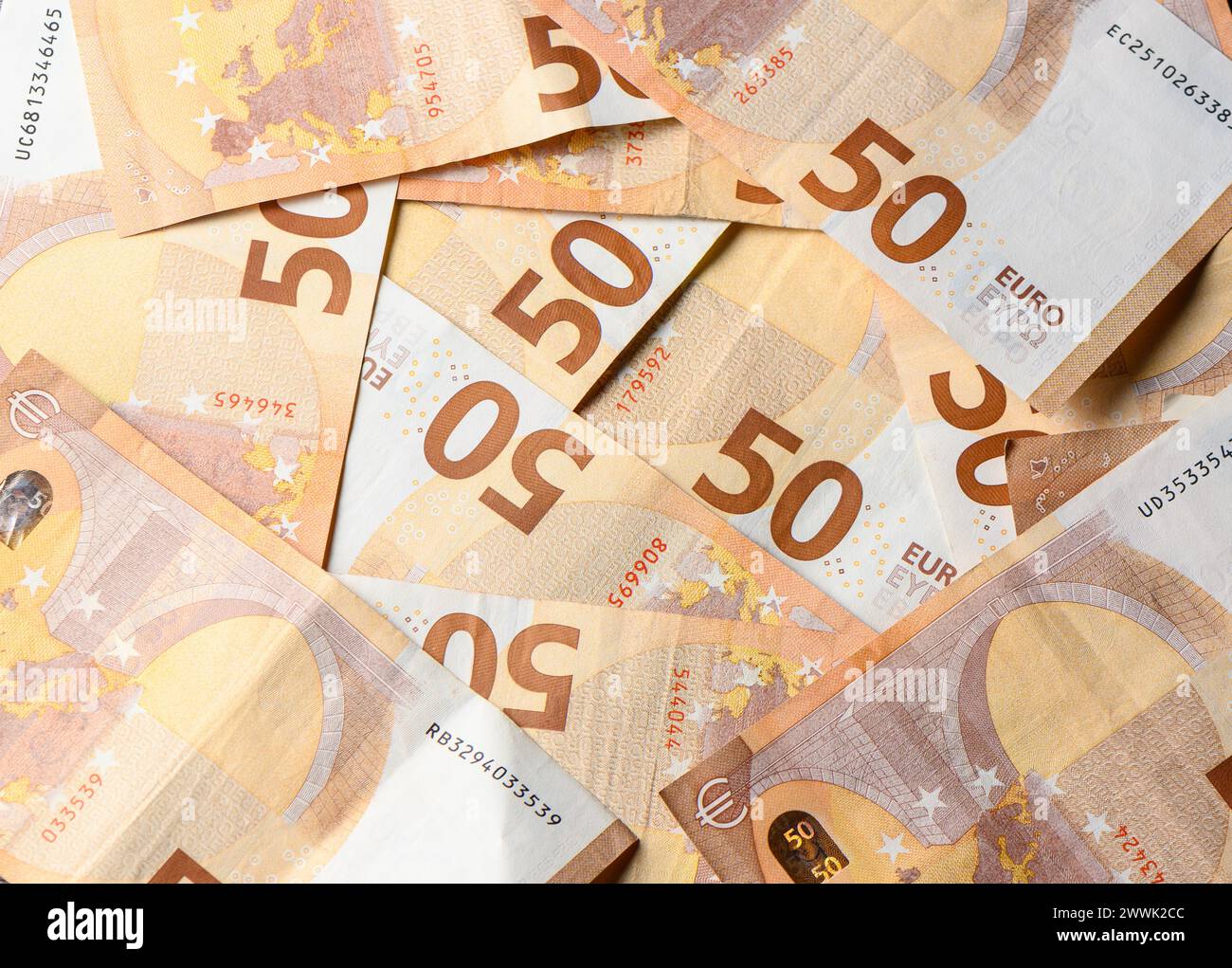 50 euro money seamless background 1 Stock Photo - Alamy