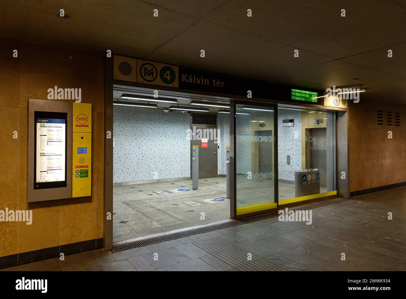 Kalvin ter metro station hi-res stock photography and images - Alamy