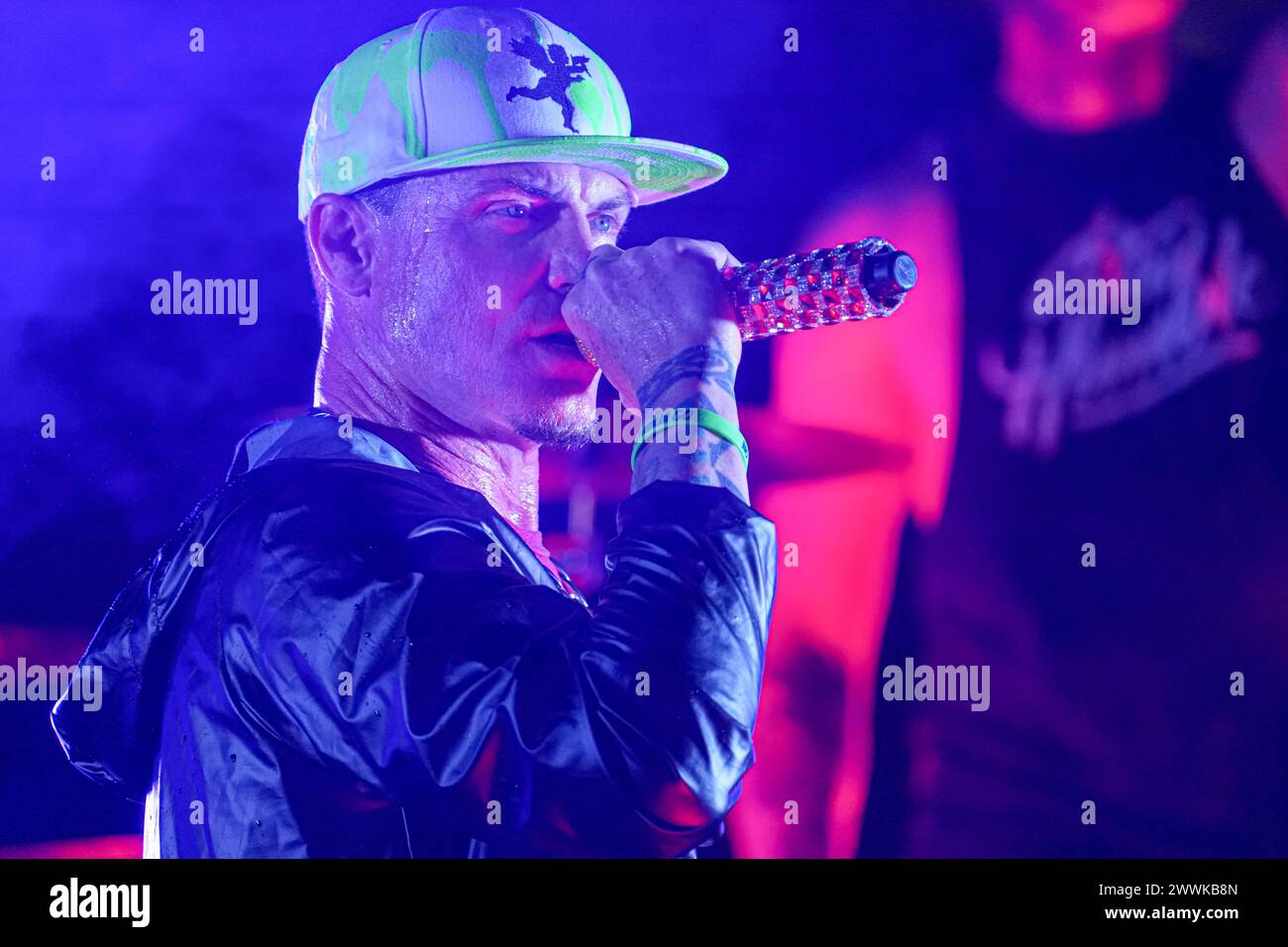 Vanilla ice rapper 90s hi-res stock photography and images - Alamy