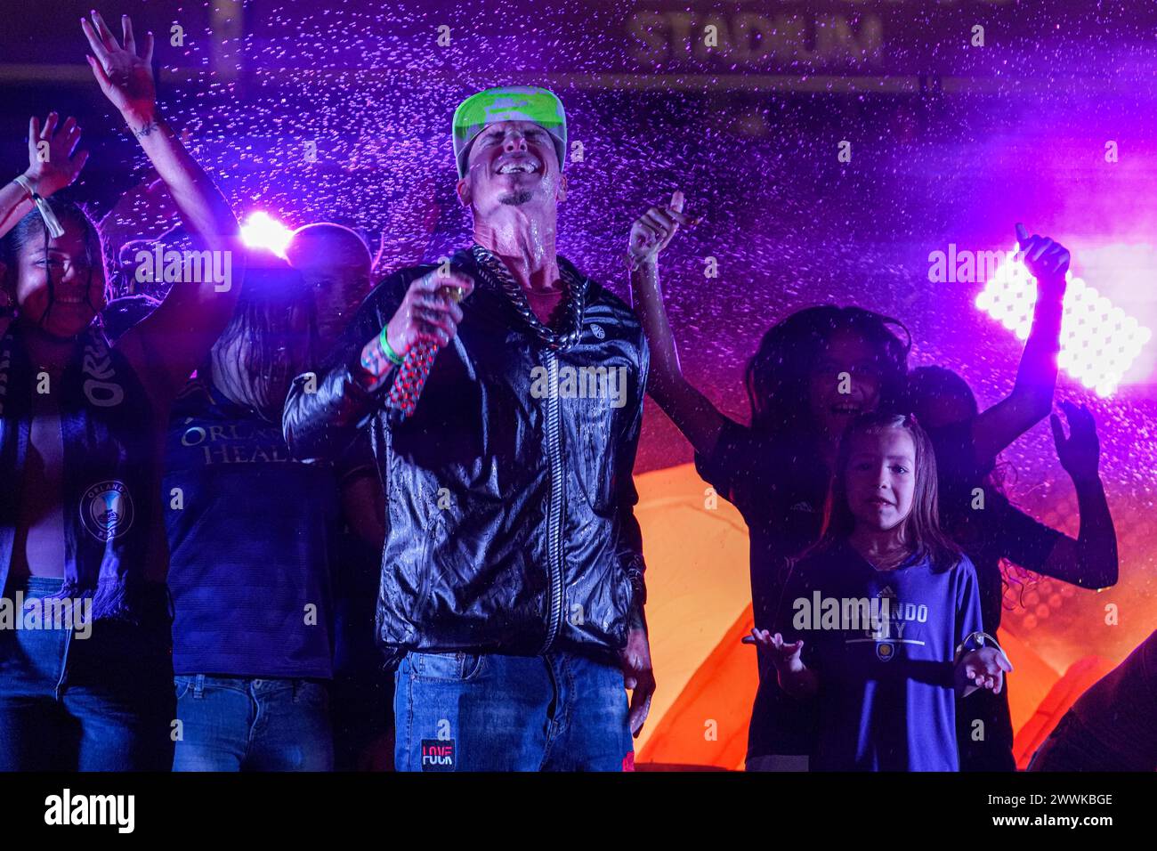 Vanilla ice rapper 90s hi-res stock photography and images - Alamy