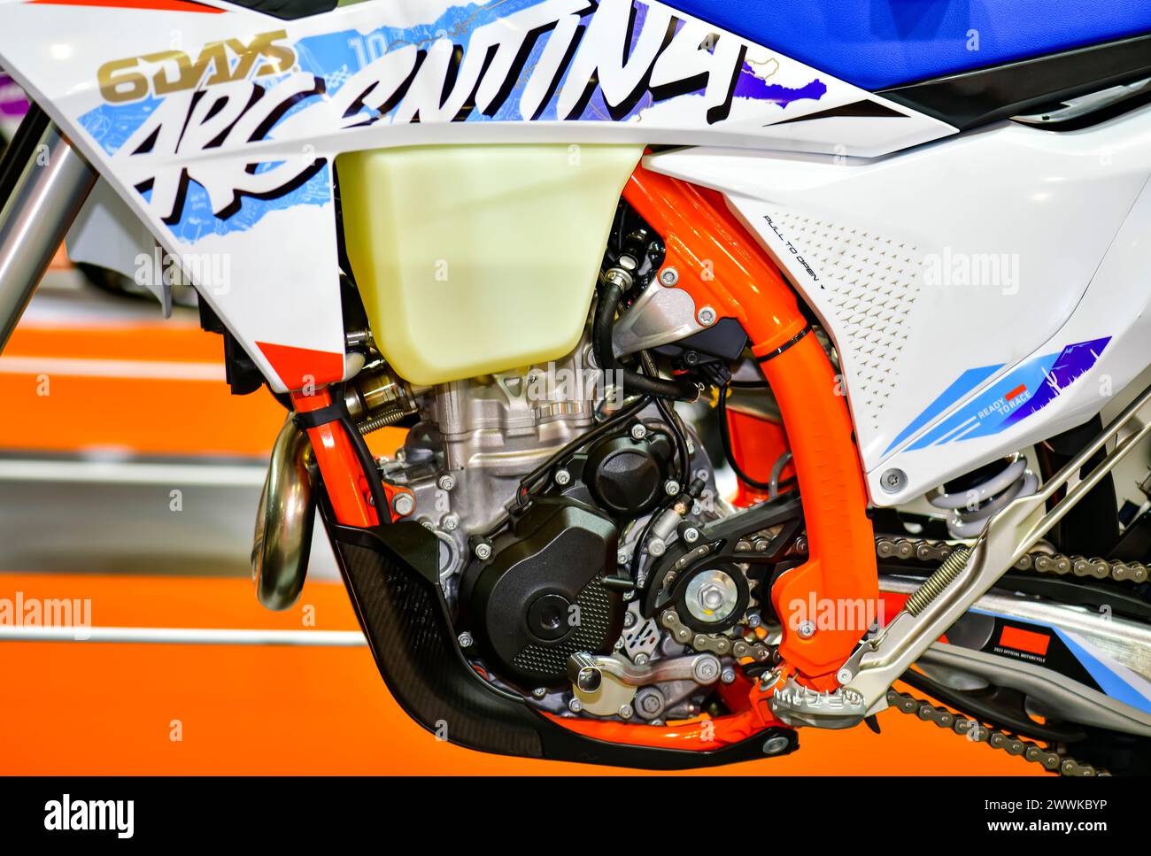 Motorcycle engine gearbox hi-res stock photography and images - Alamy