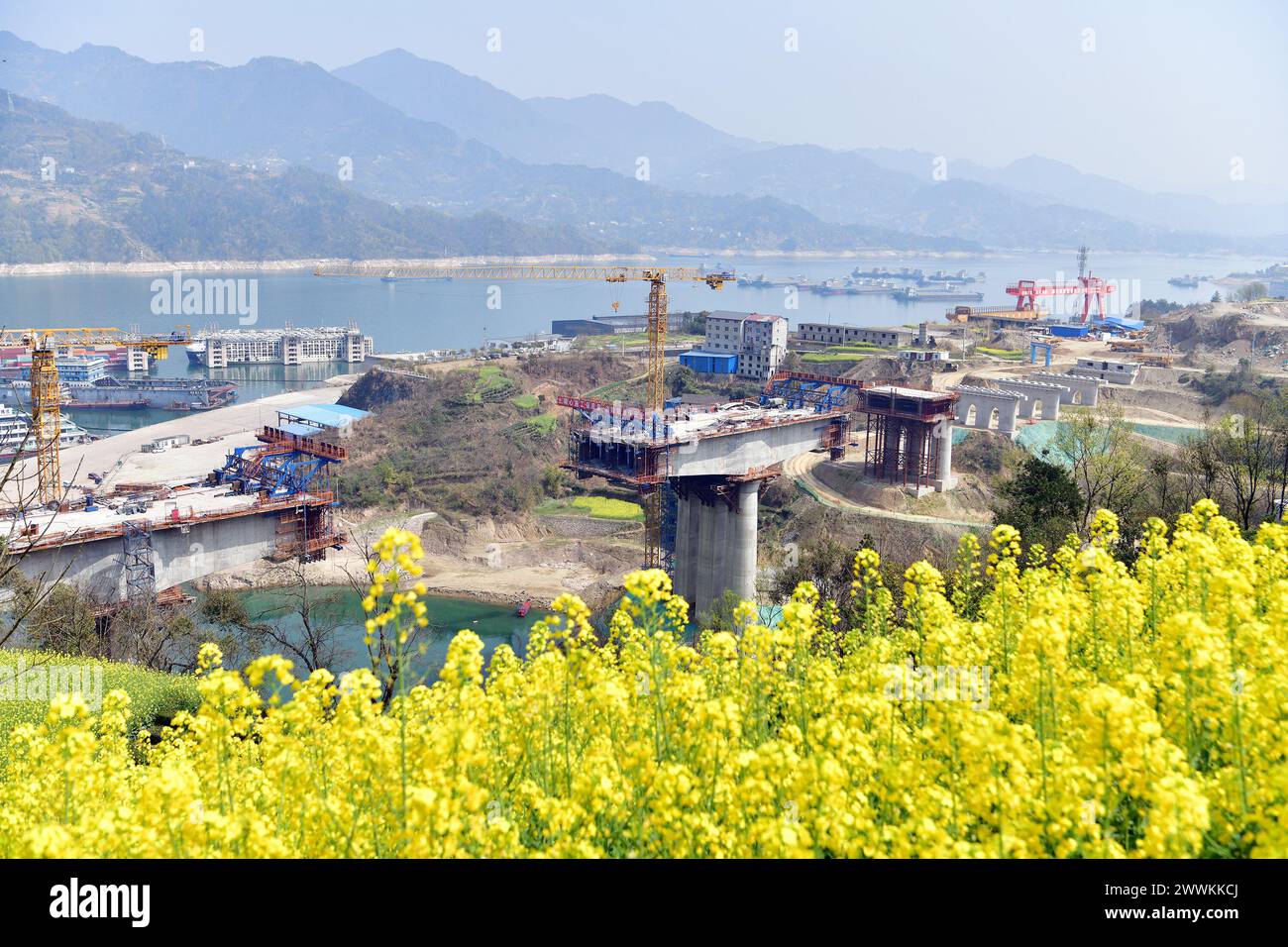 YICHANG, CHINA - MARCH 22, 2024 - Builders are working at the ...
