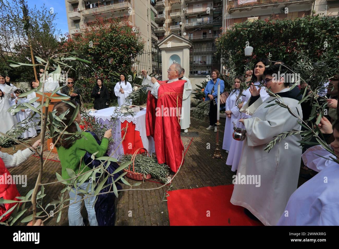 Blessed palms catholic hi-res stock photography and images - Alamy