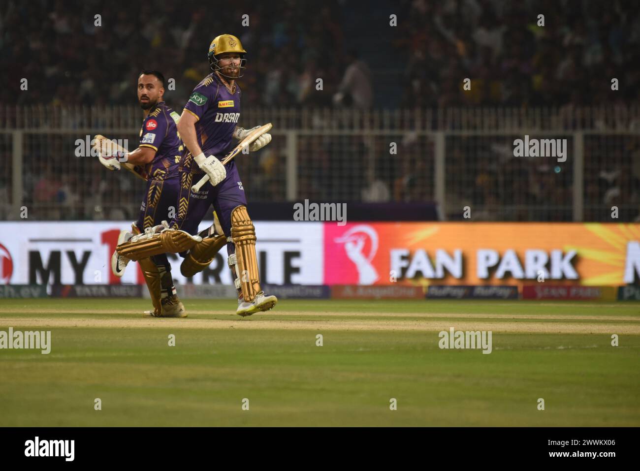 Non Exclusive: Indian Premier League Cricket Tournament match between ...