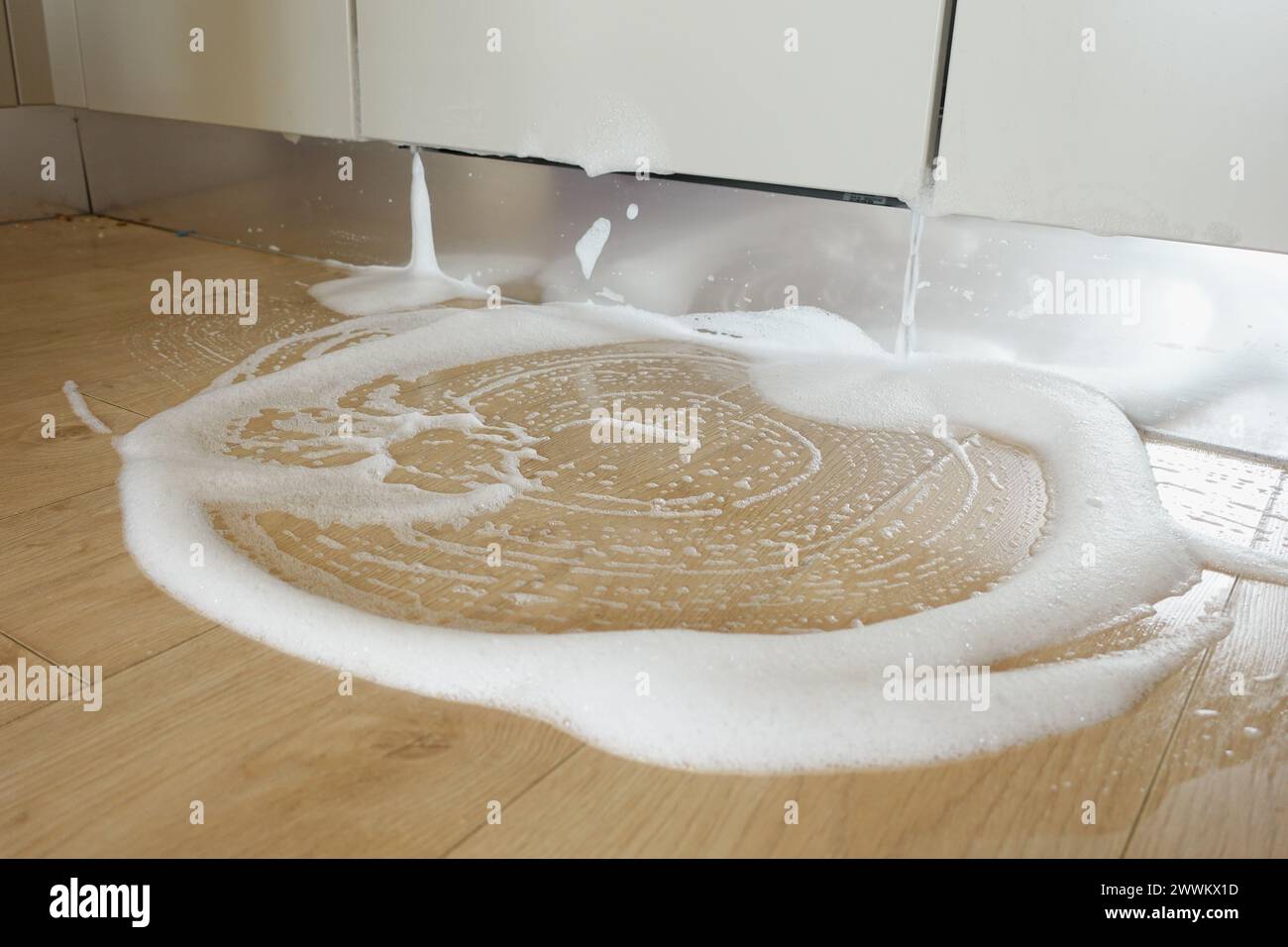 Spilled water on kitchen floor hi-res stock photography and images - Alamy