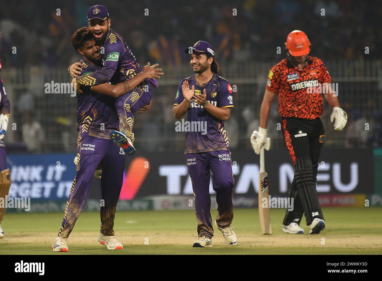 Non Exclusive: Indian Premier League Cricket Tournament match between ...