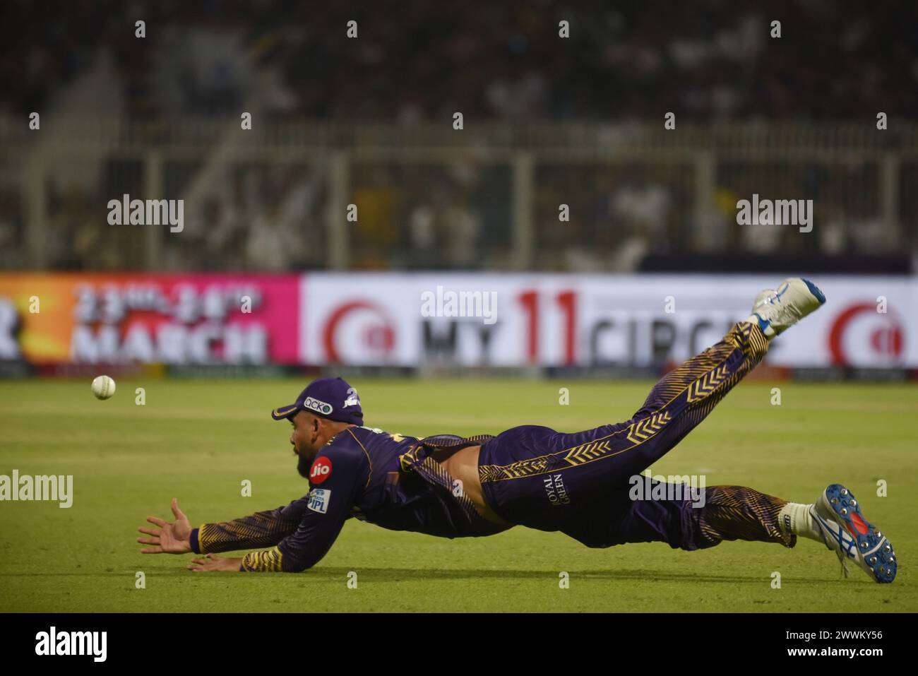 Non Exclusive: Indian Premier League Cricket Tournament match between ...