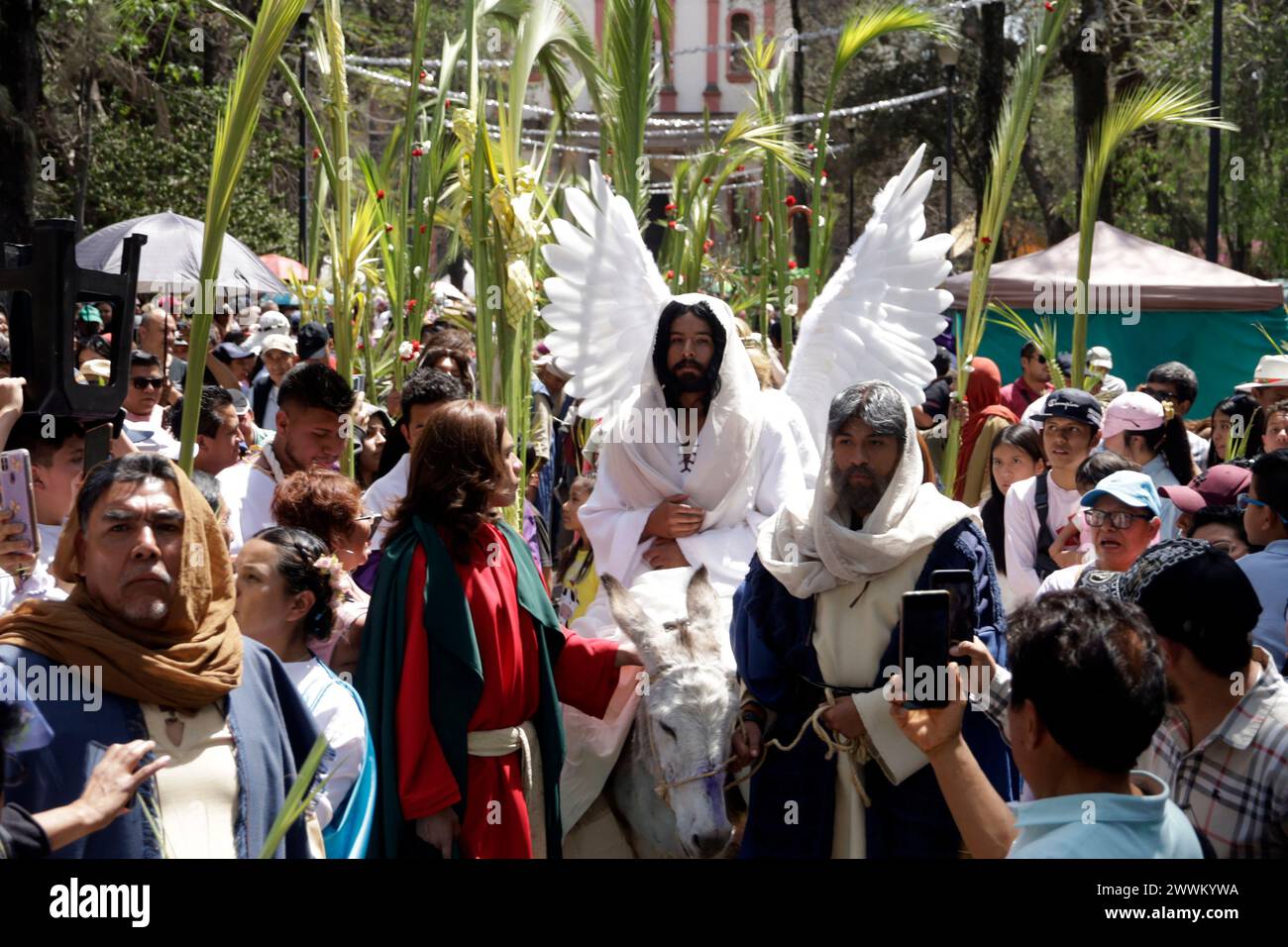 Non Exclusive: Christopher Gomez represents Christ in the 181st edition ...