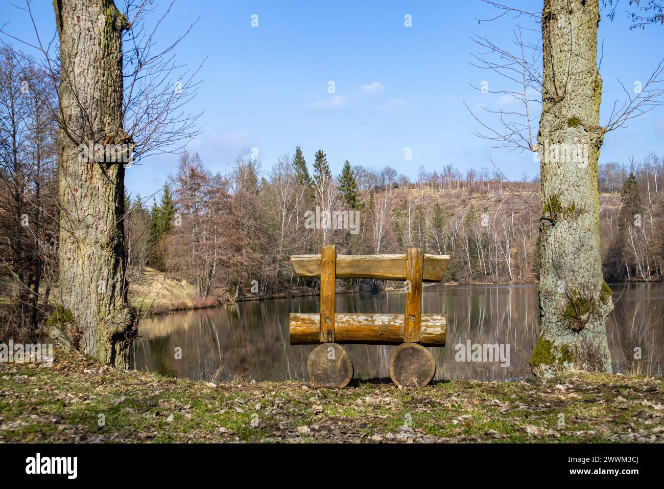 Wandern am bergsee hi-res stock photography and images - Alamy