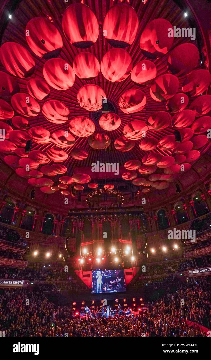 Roger Daltrey on stage during 'Ovation' a celebration of 24 Years of ...