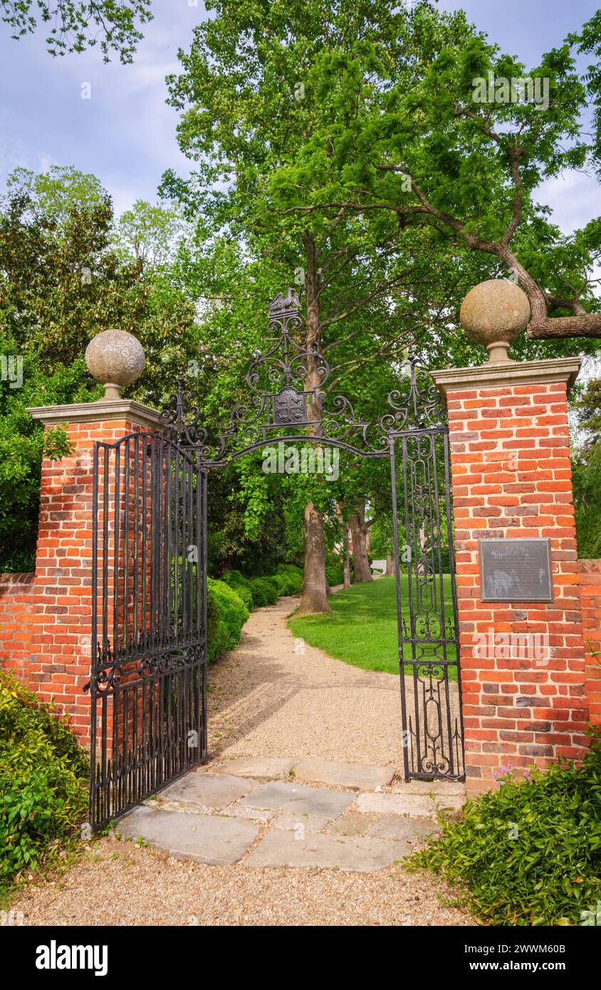 Westover Plantation, historic colonial tidewater plantation located on ...
