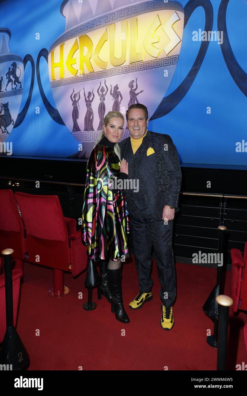 Anna heesch hi-res stock photography and images - Alamy