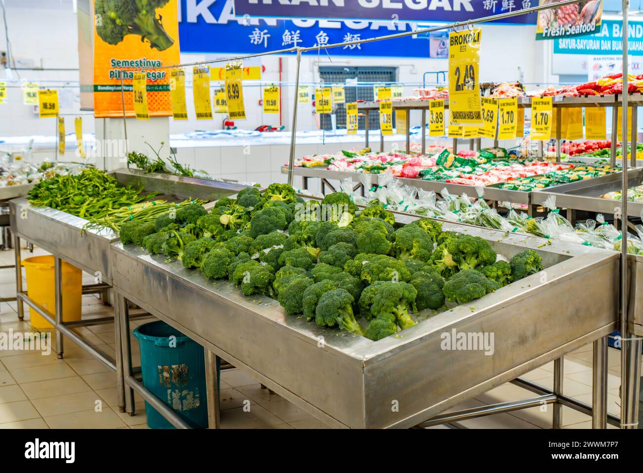 Econsave, Kampar, Perak - March 25, 2024 : Fresh broccoli in ice sell ...