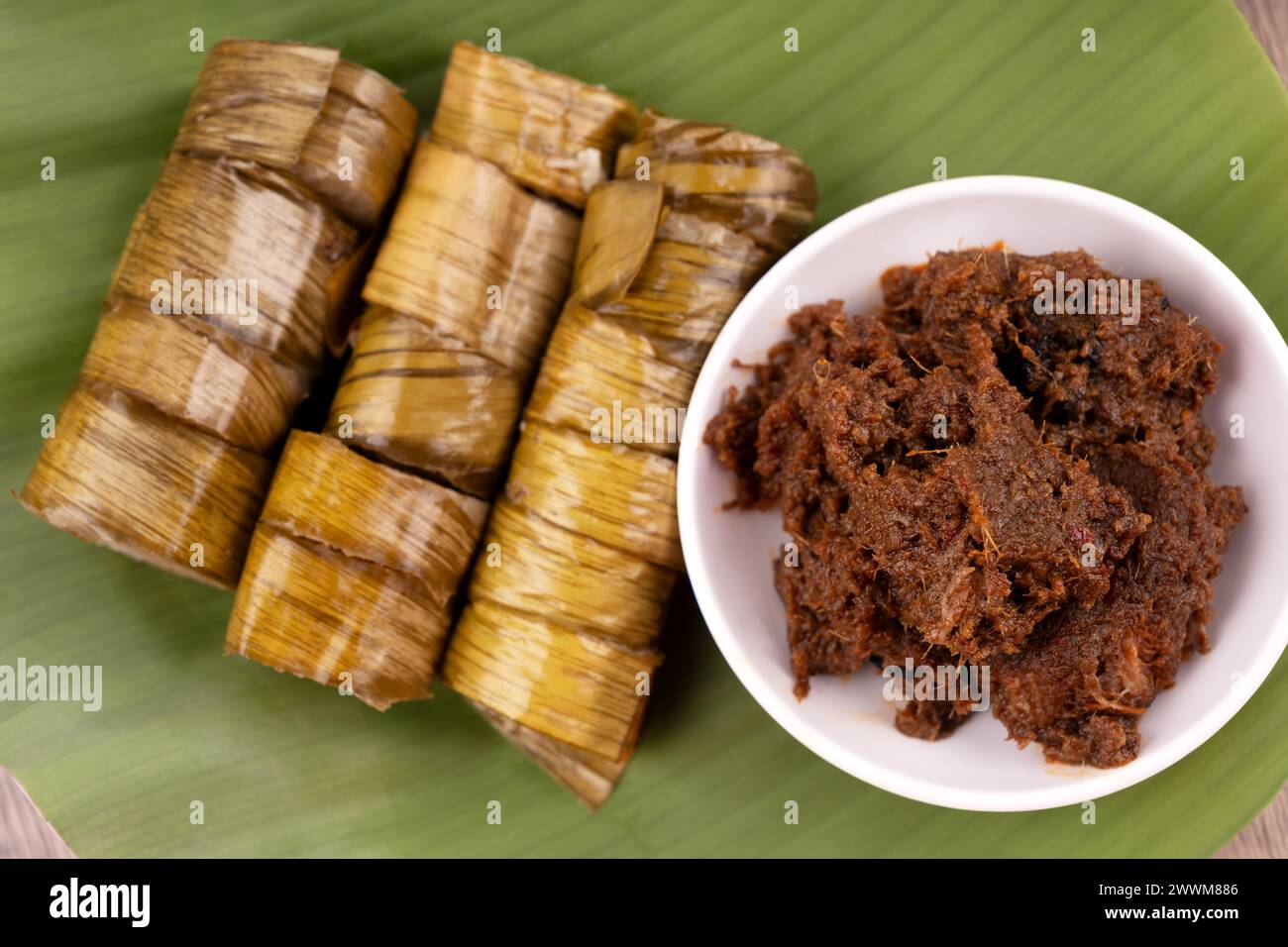 Indonesian beef rendang hi-res stock photography and images - Alamy