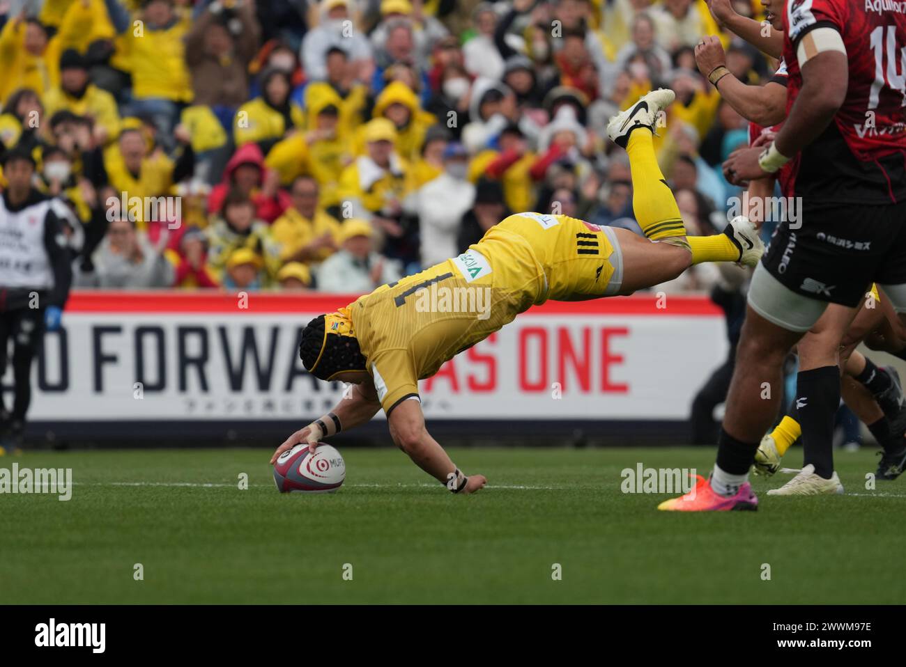 Sungoliath's Cheslin Kolbe scores a try during the 2023-24 Japan Rugby ...