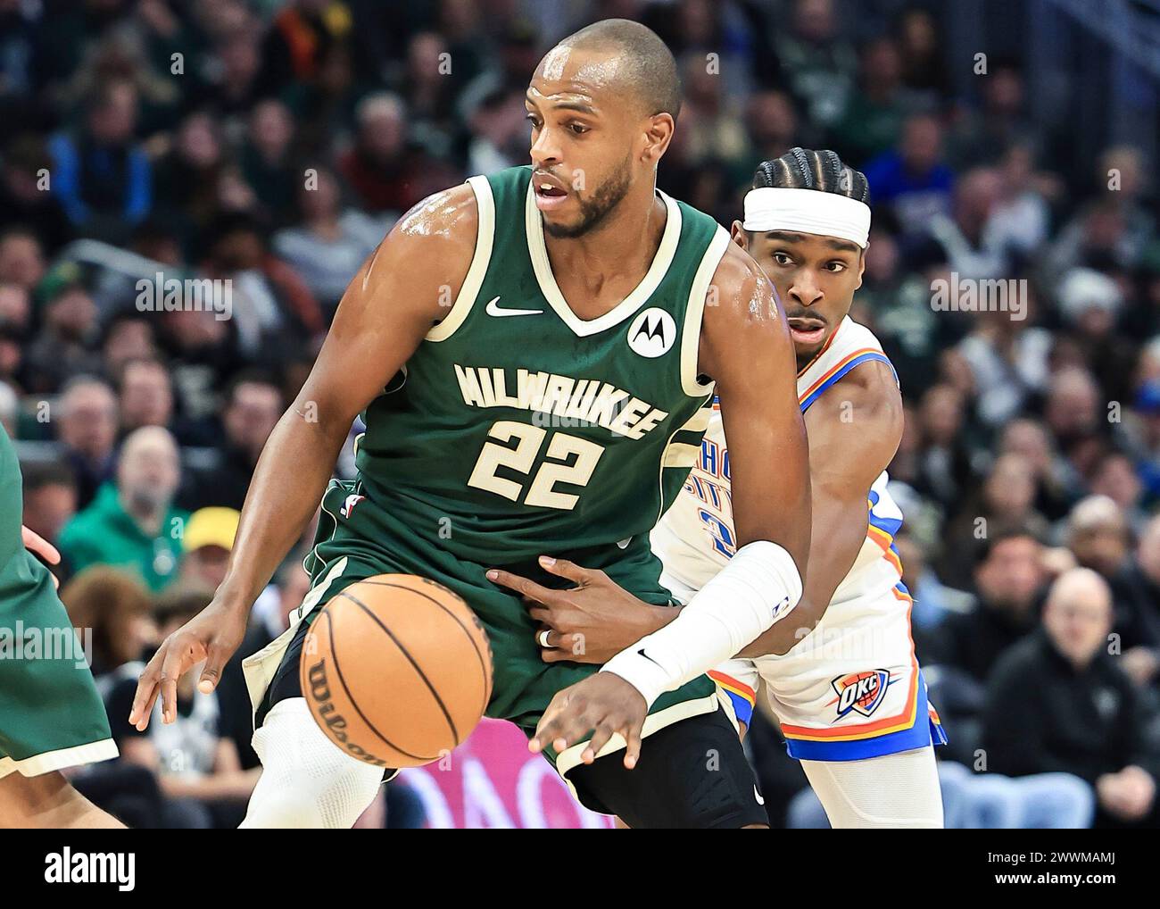Khris middleton march 2024 hi-res stock photography and images - Alamy