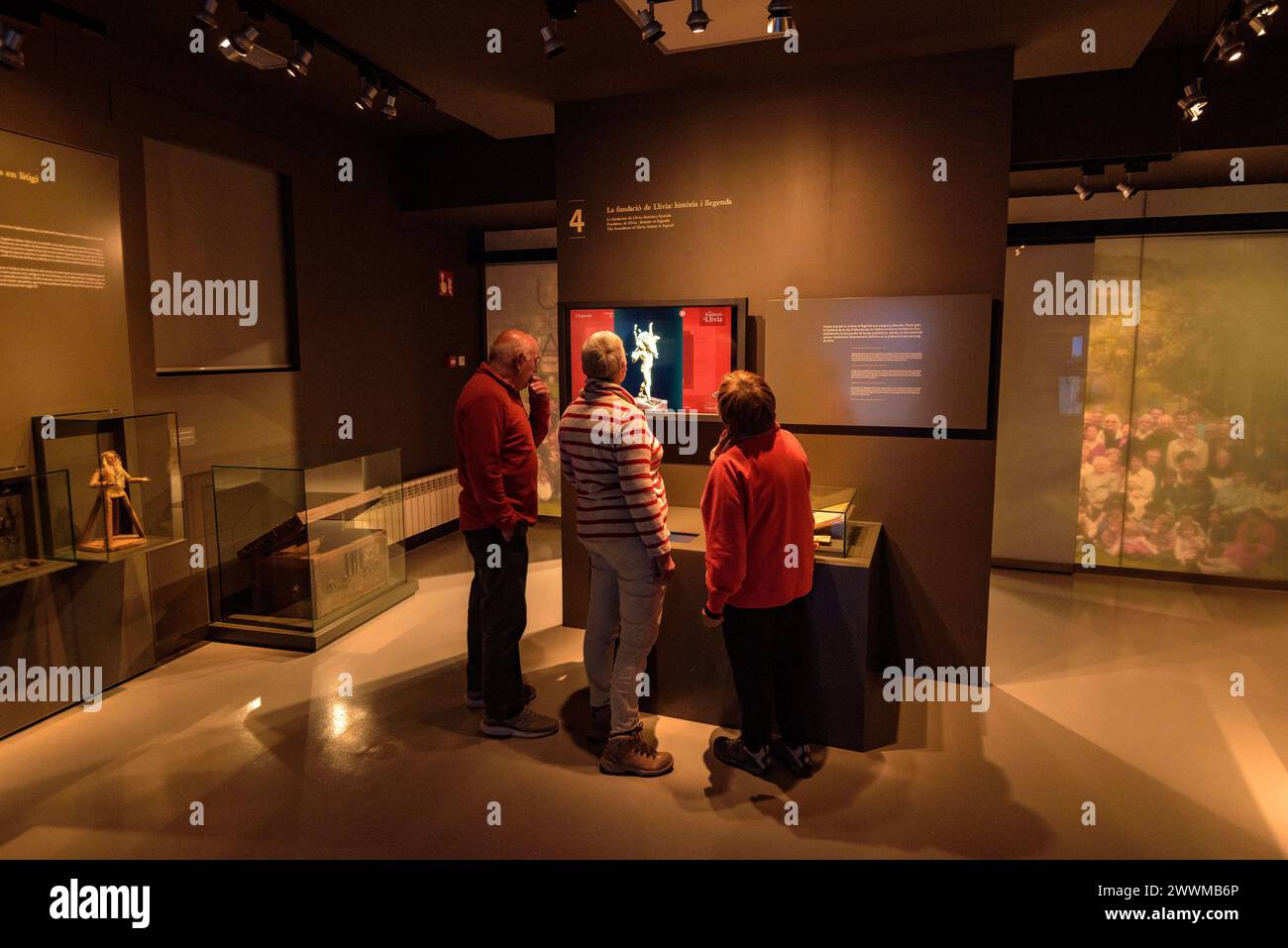 Arquitectura de personas hi-res stock photography and images - Alamy