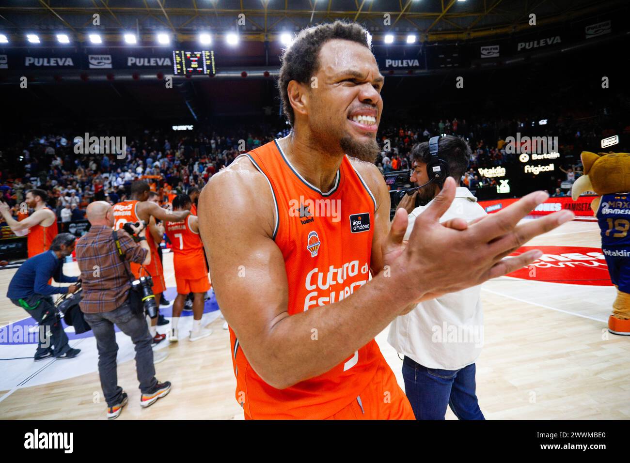 Justin Anderson of Valencia Basket team Stock Photo - Alamy