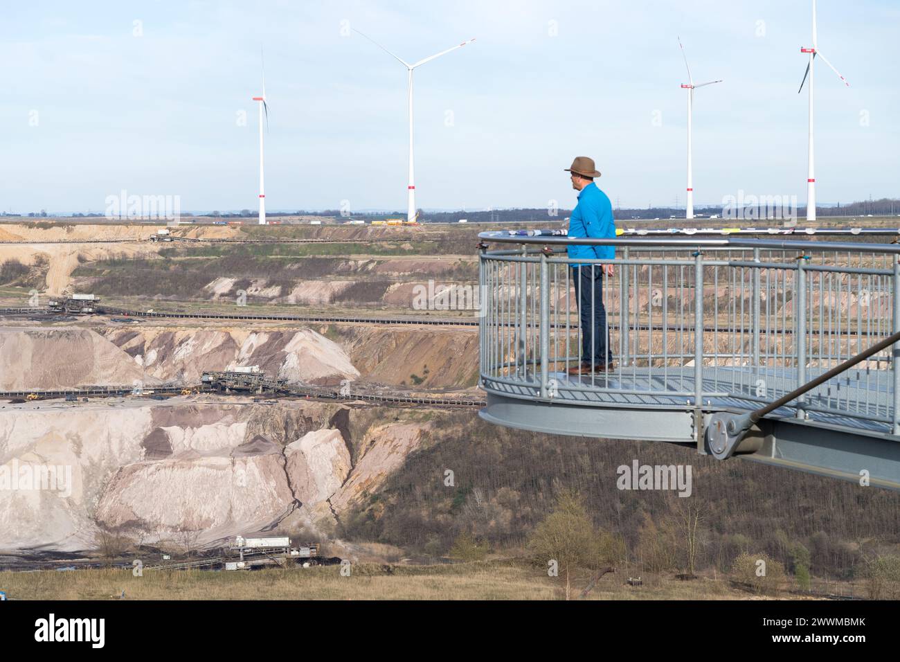 Aussichtspunkt Jackerath Tagebau Garzweiler Skywalk and Tagebau ...