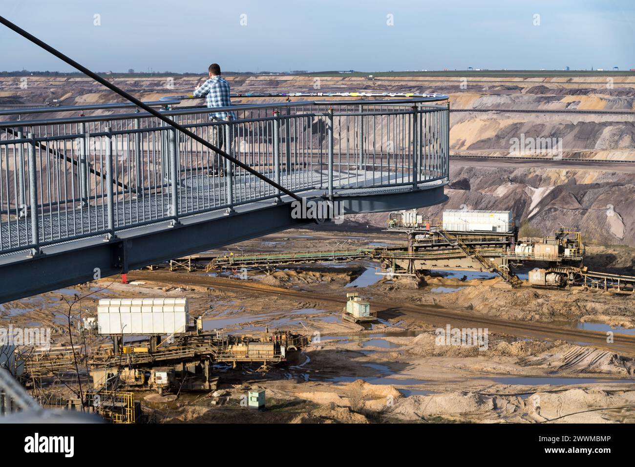 Aussichtspunkt Jackerath Tagebau Garzweiler Skywalk and Tagebau ...