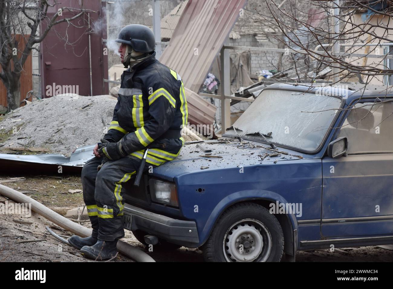 Ukrainian state emergency service firefighter hi-res stock photography ...
