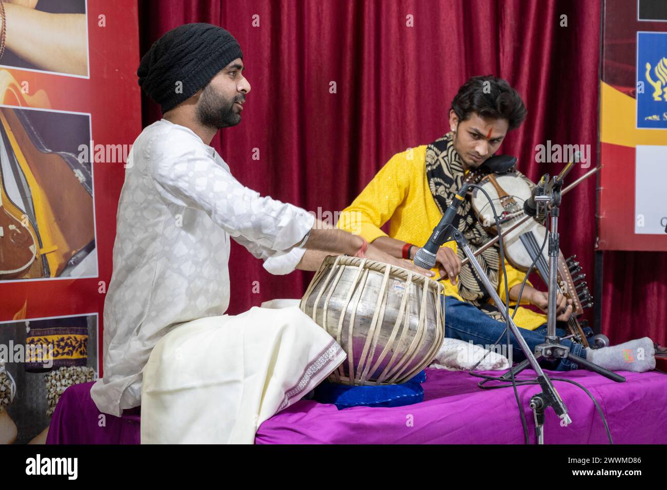 Musik leute hi-res stock photography and images - Alamy