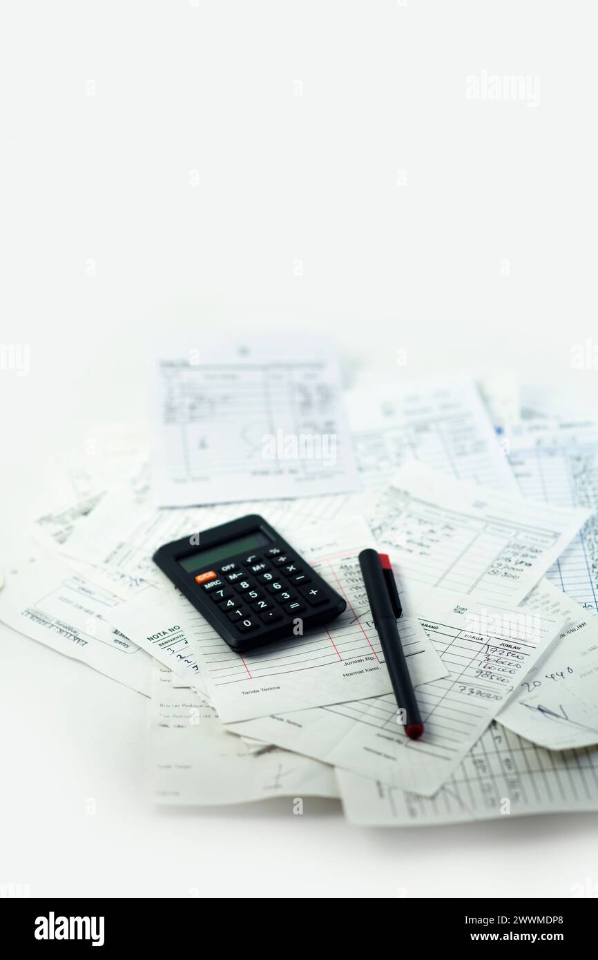 Calculating numbers hi-res stock photography and images - Alamy