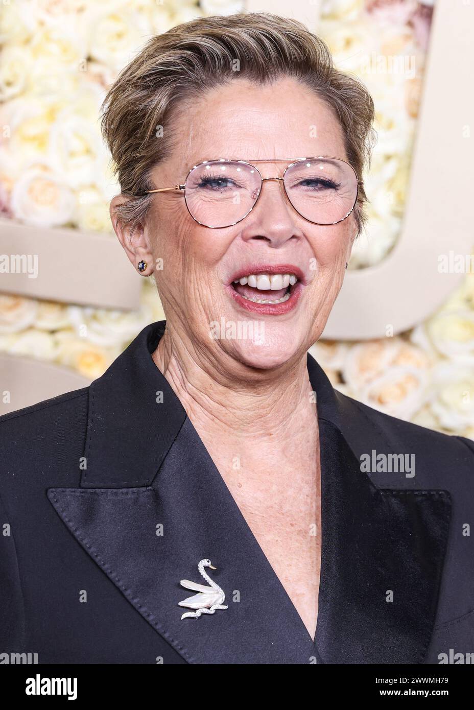 BEVERLY HILLS, LOS ANGELES, CALIFORNIA, USA - JANUARY 07: Annette ...