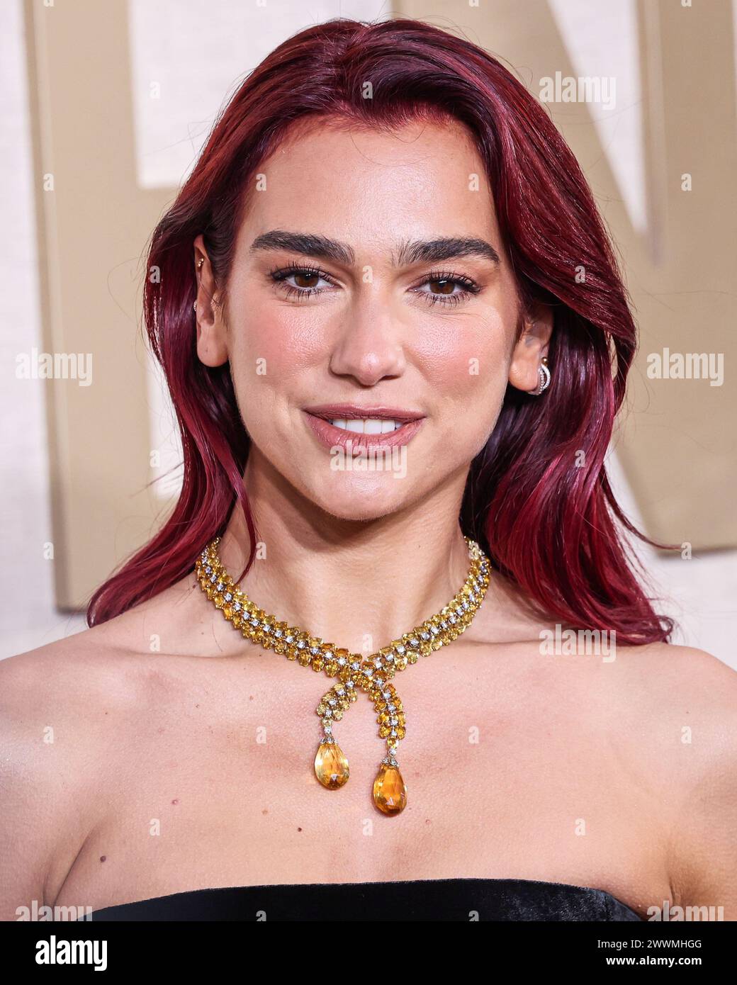 BEVERLY HILLS, LOS ANGELES, CALIFORNIA, USA - JANUARY 07: Dua Lipa ...